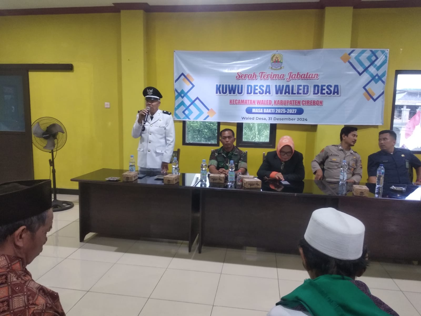 Jabatan Kuwu Desa Waled Diserahterimakan dari Nurhakim kepada Dedi Suandi